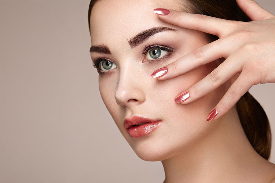 Strong Eyelash Fixers for All-Day Hold